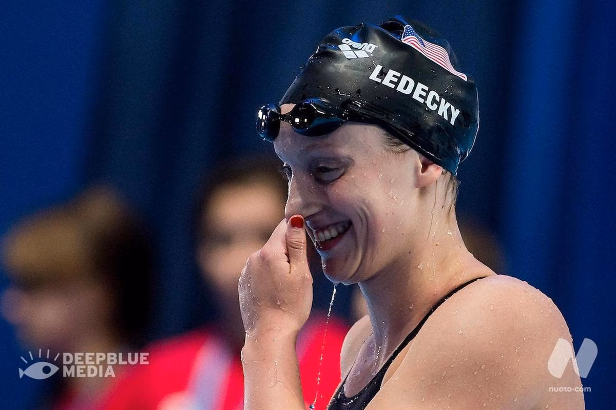 In uscita oggi la biografia di Katie Ledecky "Just add water". Fra 4 gg ...