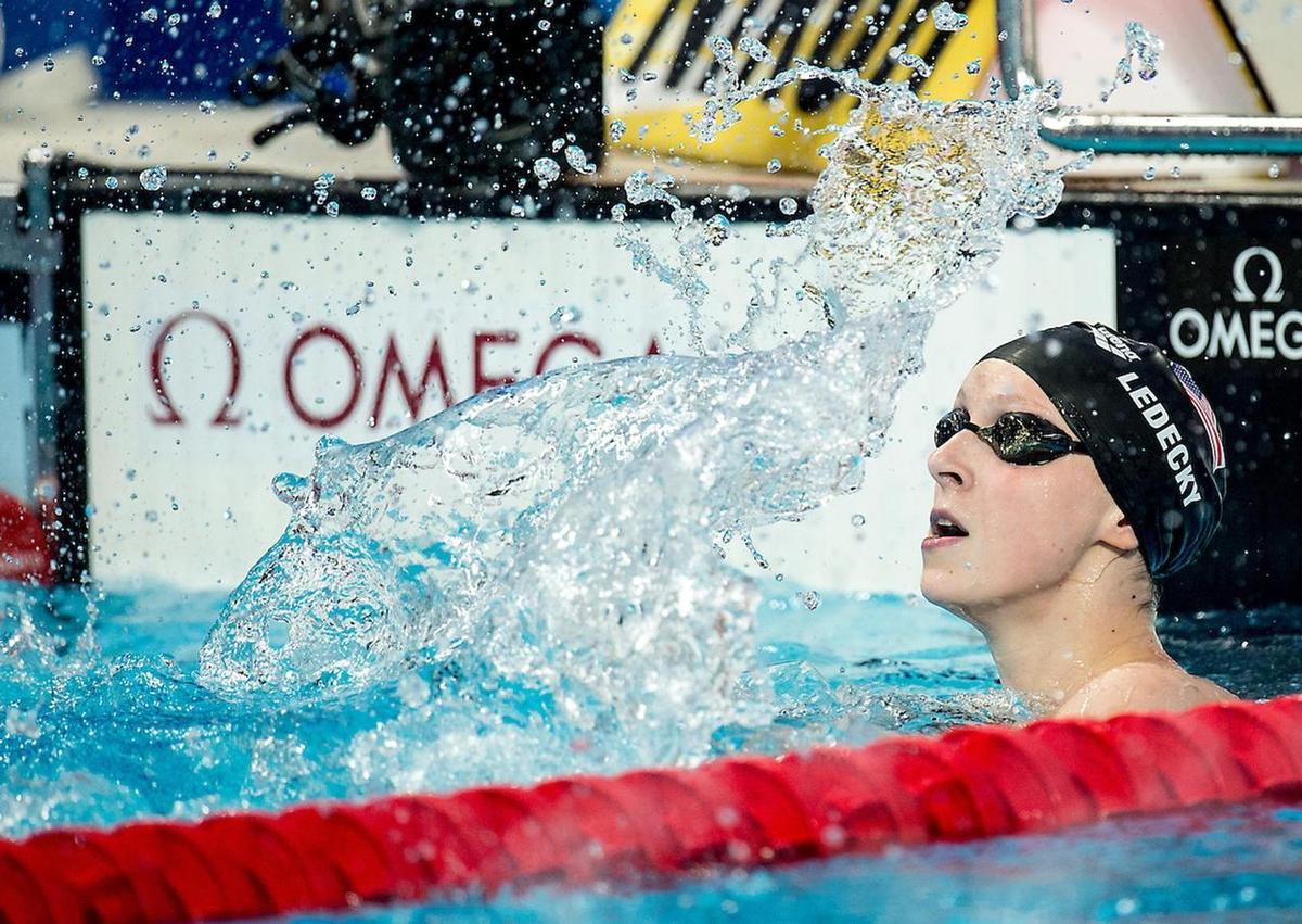 USA. Pro Swim Series | Day 3. Gretchen Walsh: 50 farfalla (24.93) AR ...